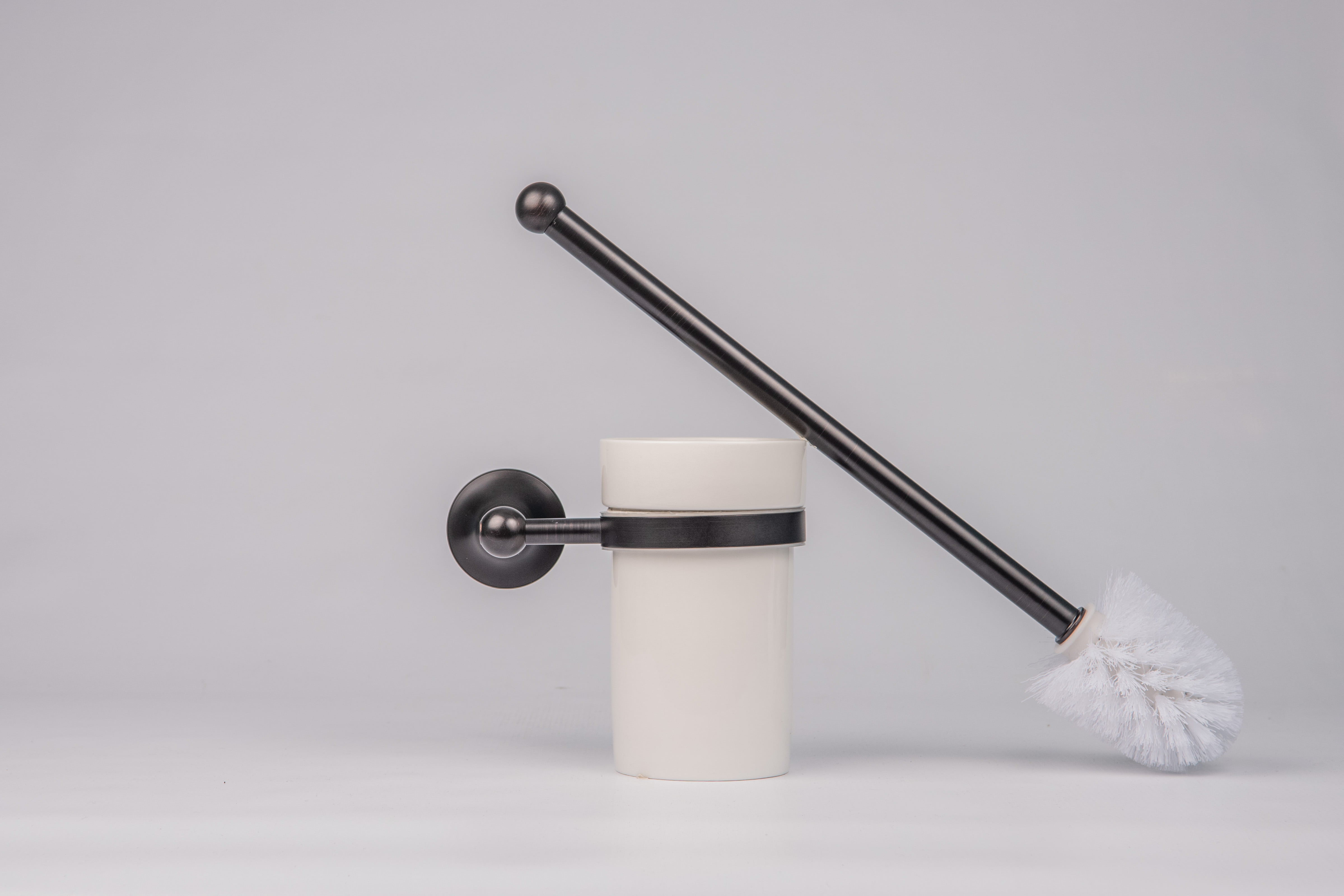 RM6805B – Toilet brush and holder Wall mounted_Black – ROSSCO